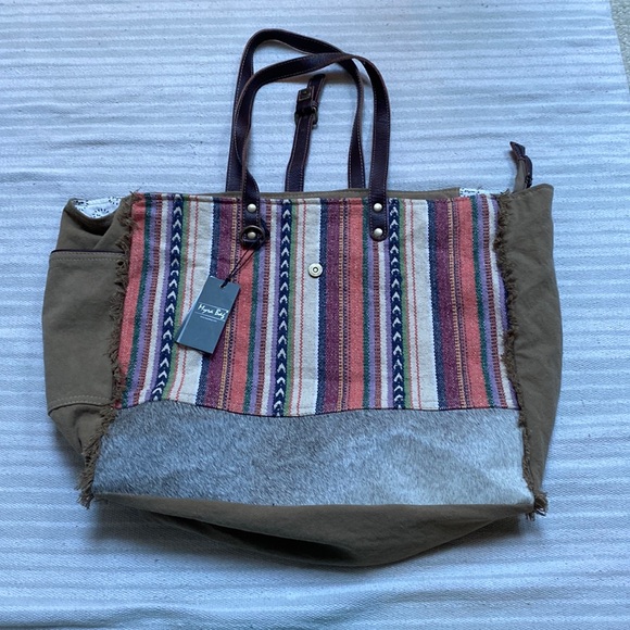 Myra Bag | Bags | Myra Bag Pastel Hues Weekender Bag Brand New With ...